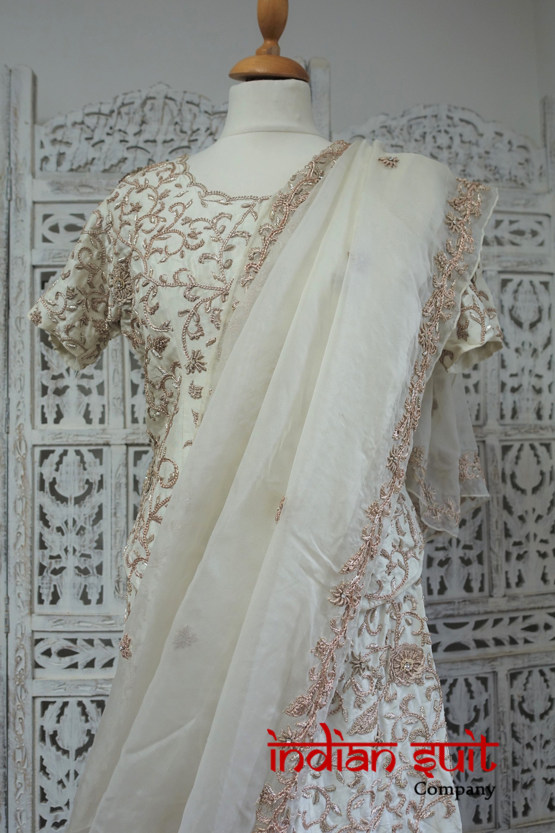 le15406 — Indian Suit Company